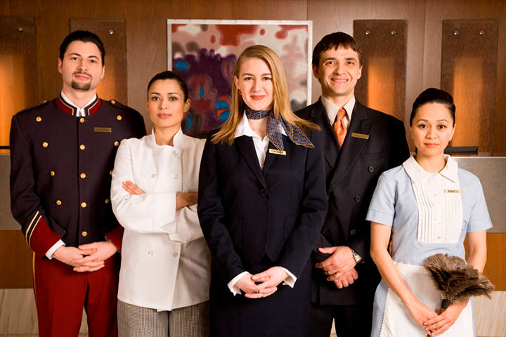Traits to Look for in Hotel Uniforms - BrewingPasssion